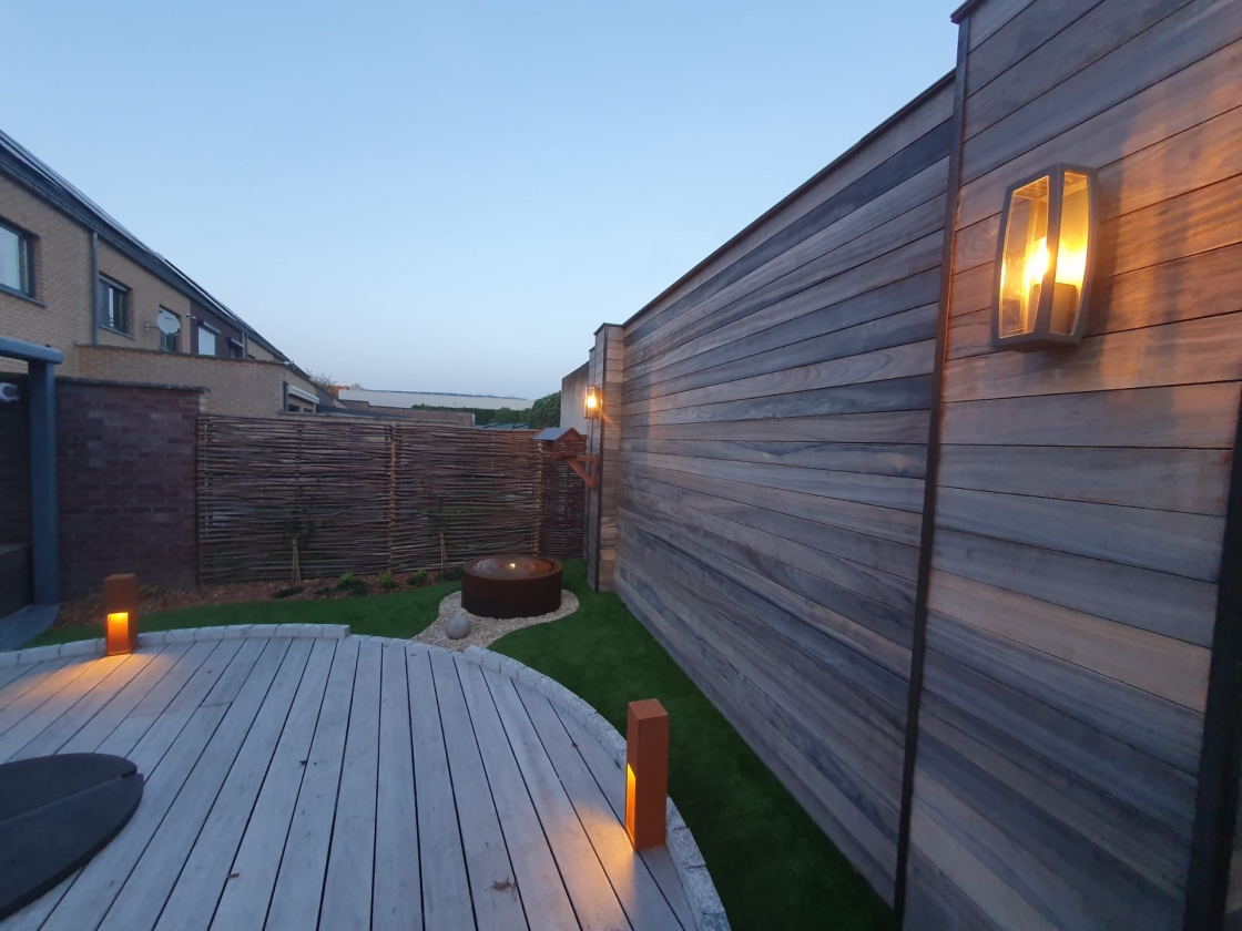 Jadeco, gesloten kliksysteem voor gevelbekleding